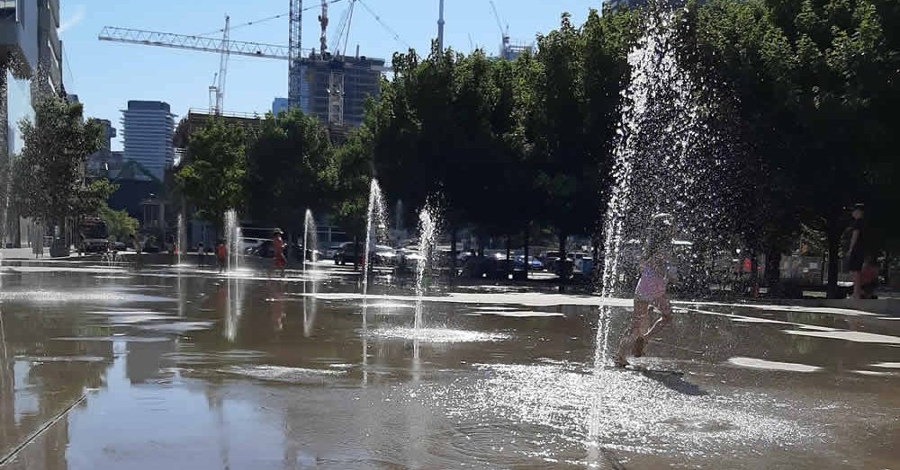 Sherbourne Common Splash Pad: Detailed Review and Photos